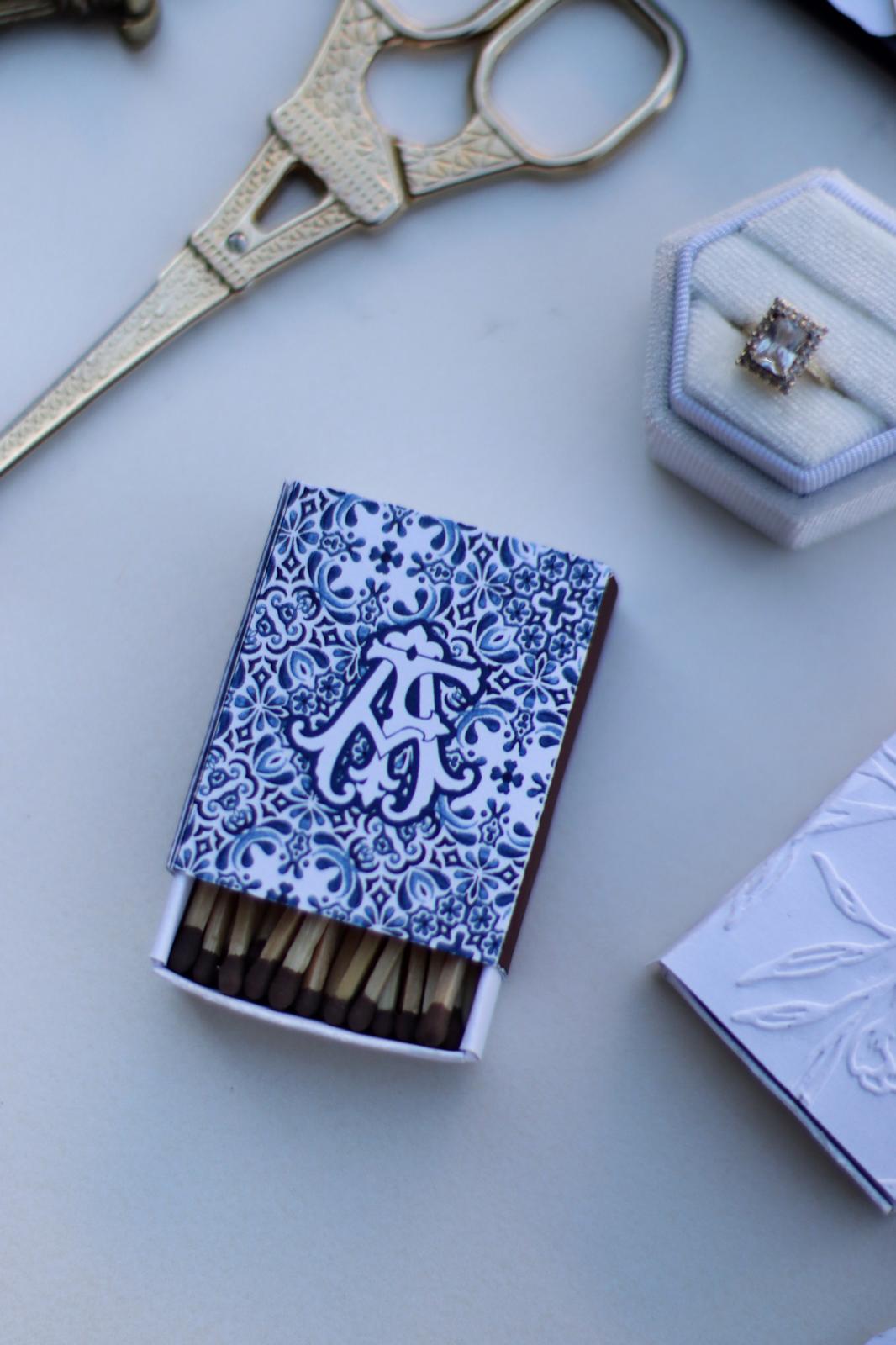 Kibrit Kutusu - Davetiyen